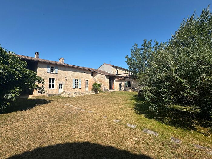 Maison à vendre - La Crèche - 6 pièces - 4 chambres