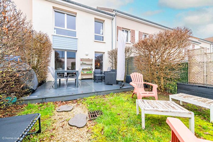 Maison à vendre - Chanteloup-en-Brie - 4 pièces - 3 chambres