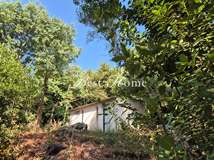 Maison à vendre - Nîmes, Camplanier, Cigale, Bois des Esprisses - 2 pièces - 1 chambre