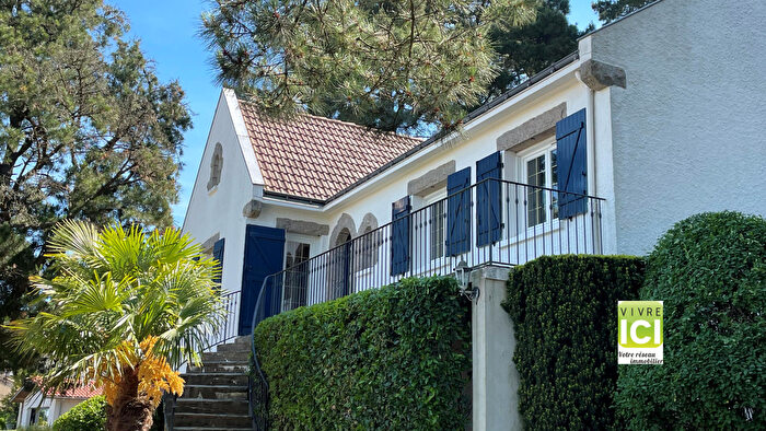 Maison 7 pièces à La Chapelle-Basse-Mer, à vendre