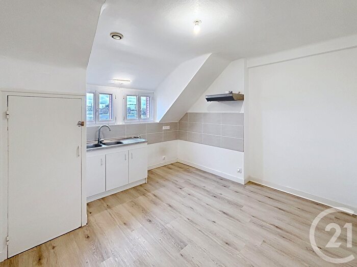 Appartement à louer - Saint-Jean-de-Braye, Ouest - 2 pièces - 1 chambre