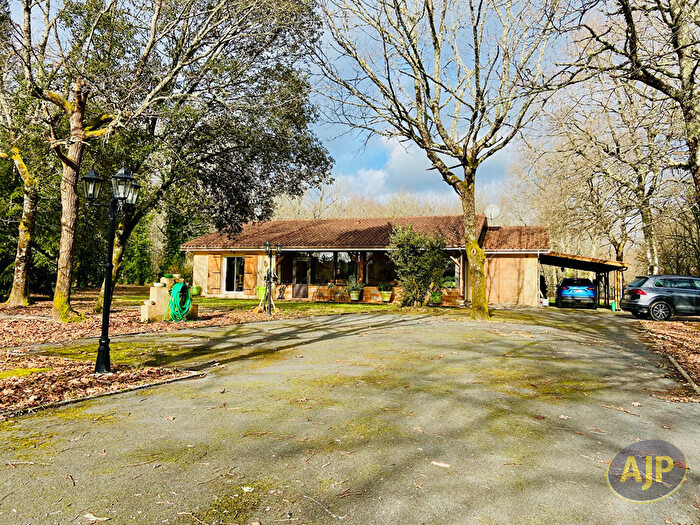 Maison à vendre - Gaillan-en-Médoc - 4 pièces - 3 chambres