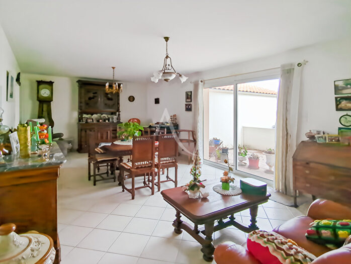 Appartement à vendre - Challans, Centre-ville - 3 pièces - 2 chambres