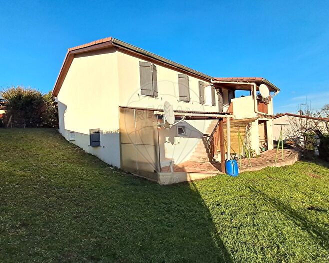 Maison à vendre - Saint-Étienne-des-Oullières - 6 pièces - 4 chambres