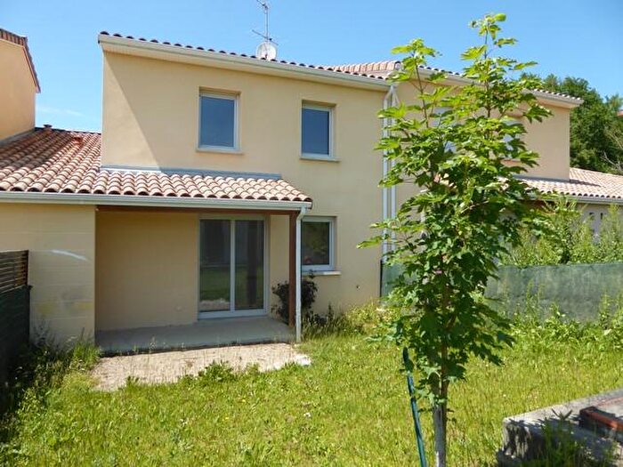 Maison à louer - Condom - 4 pièces - 3 chambres