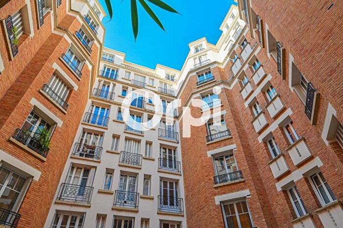 Appartement à vendre - Paris e , Gambetta - 3 pièces - 2 chambres