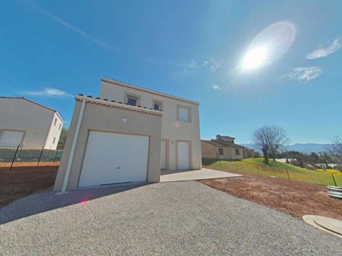 Maison à louer - Chatuzange-le-Goubet - 4 pièces - 3 chambres