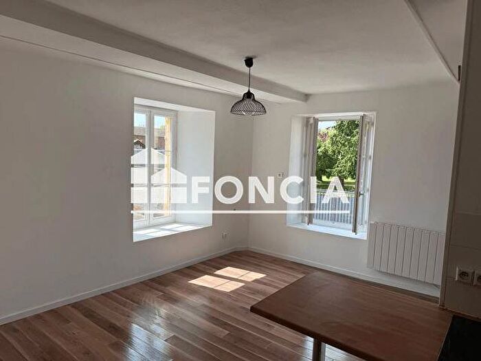 Appartement 2 pièces à Trun, à louer