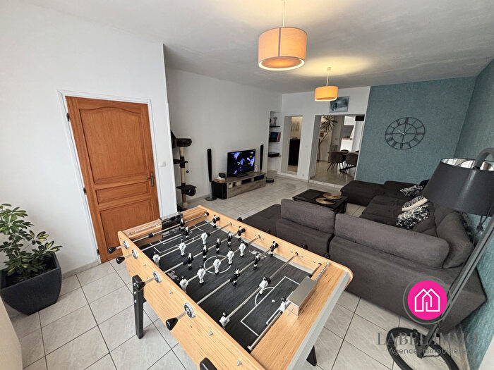 Maison 9 pièces à vendre à Hasnon