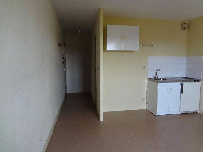 Saint Julien-Darnus, Auxerre : Appartement 1 pièce à louer