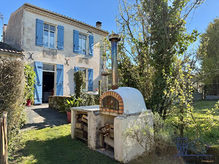 Maison à vendre - Grézac - 6 pièces - 4 chambres