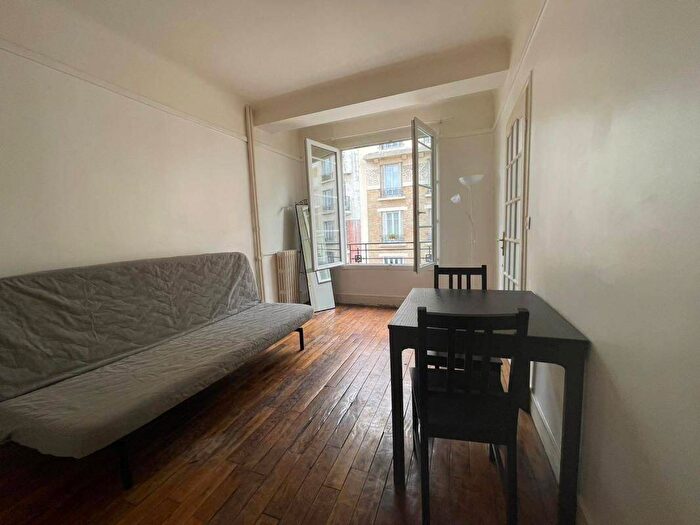 Champs Philippe Sud, La Garenne-Colombes : Appartement 1 pièce à louer