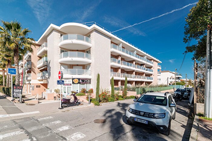 Appartement à vendre - Antibes, Rastines, Super Antibes, Laval, La Fontonne - 2 pièces - 1 chambre