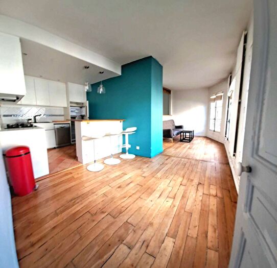 Goutte d'Or-Château Rouge, Paris 18ème arrondissement : Appartement 2 pièces à louer