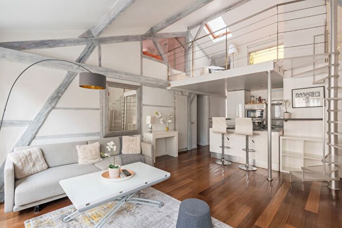 Paris 2ème, Montorgueil, Etienne Marcel : Appartement 2 pièces à louer
