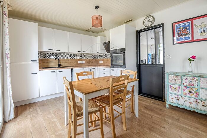 Maison 5 pièces à louer - La Chapelle-sur-Erdre, Gesvrine
