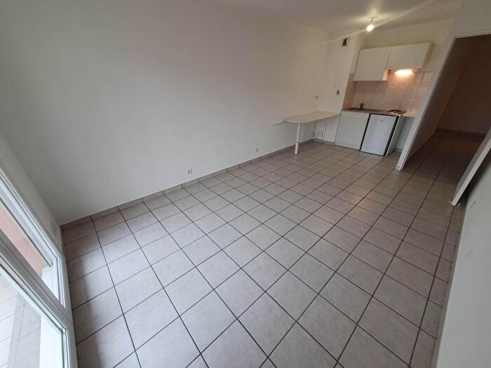 Appartement à louer - Clermont-Ferrand, Delille, Cathédrale, La Gare - 2 pièces - 1 chambre