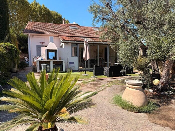 Maison 6 pièces à vendre - Mougins, Le Colombier, Colombe, Cabrières, Le Bordé