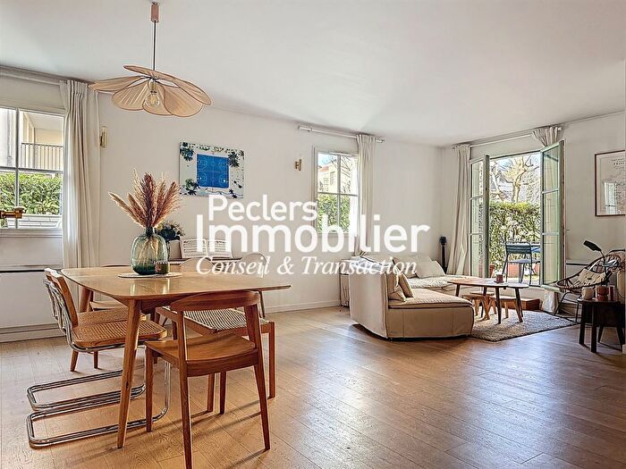 Rueil-Malmaison, Coeur de Ville : Appartement 4 pièces à vendre