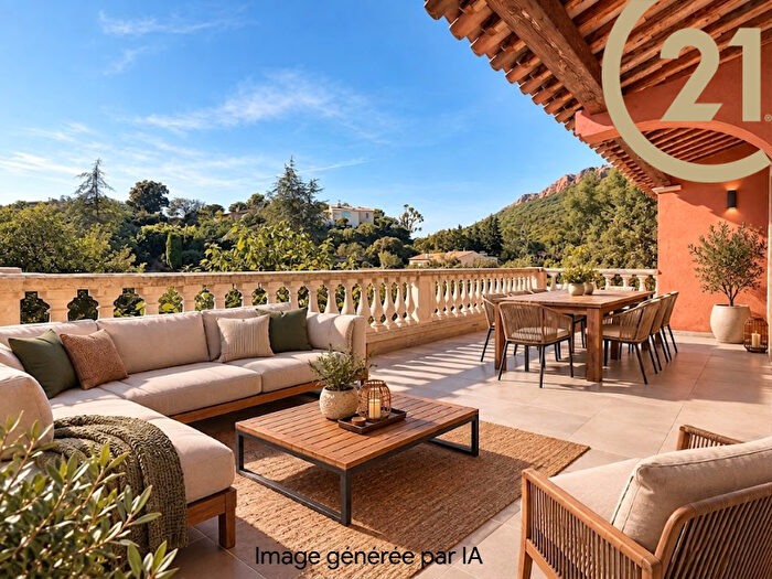 Maison 5 pièces à Saint-Raphaël, à vendre
