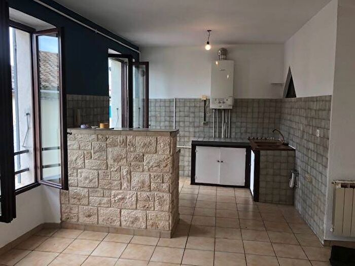 Appartement à louer - Pierrelatte - 3 pièces - 2 chambres