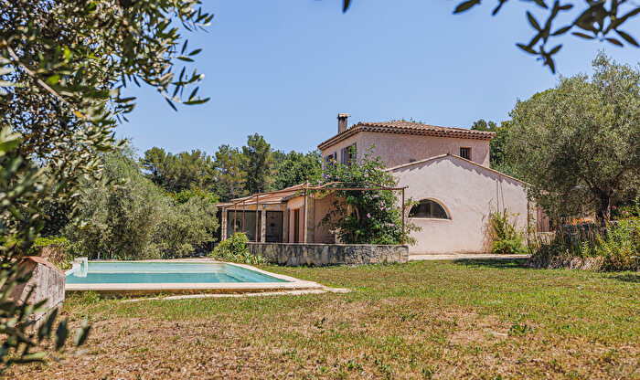 Maisons à vendre et appartements à louer - 1
