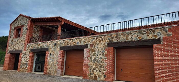 Maison à vendre - Thuir - 5 pièces - 4 chambres