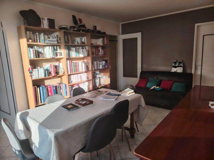 Appartement 4 pièces à Pergaud, Le Plessis-Robinson, à louer