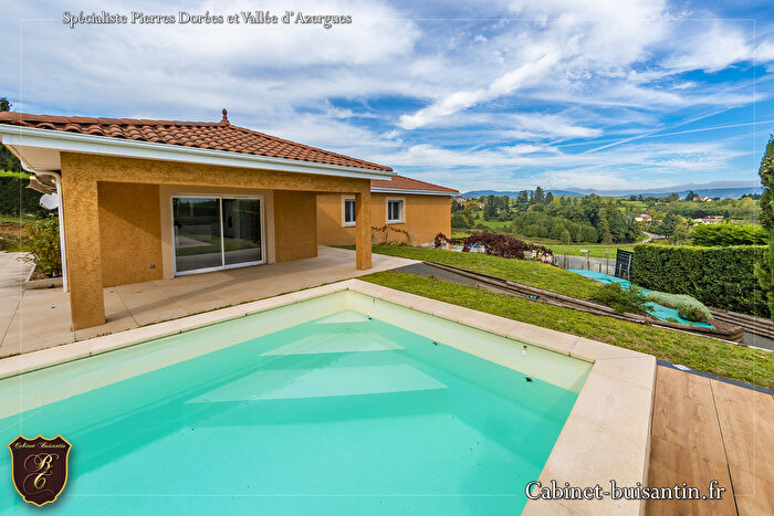 Maison à vendre - Saint-Vérand - 6 pièces - 5 chambres