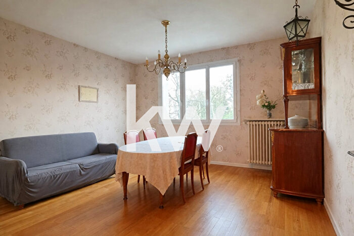 Appartement à vendre - Saint-Étienne, La Terrasse, Bel Air, Bergson, Carnot - 3 pièces - 2 chambres