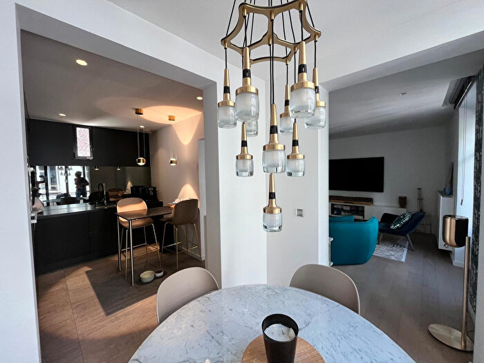 Appartement à vendre - Annecy, Centre-ville, Vieille ville, Marquisats - 4 pièces - 3 chambres