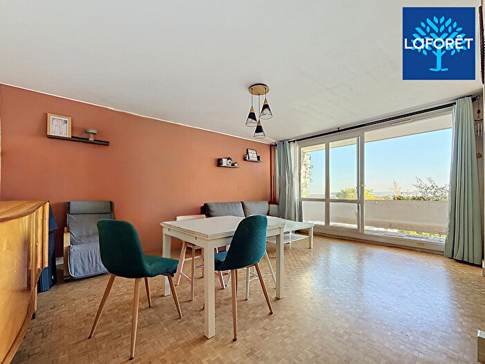 Appartement 5 pièces à vendre - Noisy-le-Grand, Centre-ville