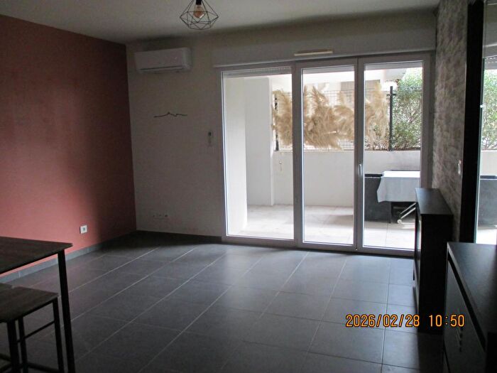 Appartement à louer - Marseille e , Sainte-Marthe - 2 pièces - 1 chambre