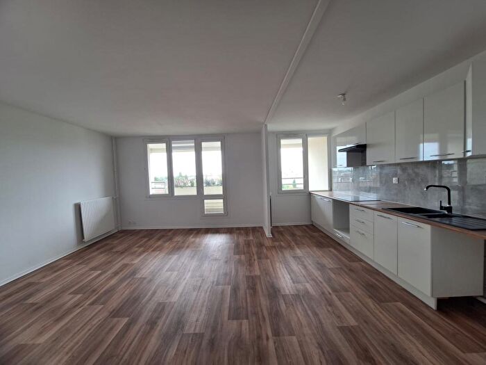 Trappes, Centre-ville, Jaurès, Gare : Appartement 3 pièces à vendre