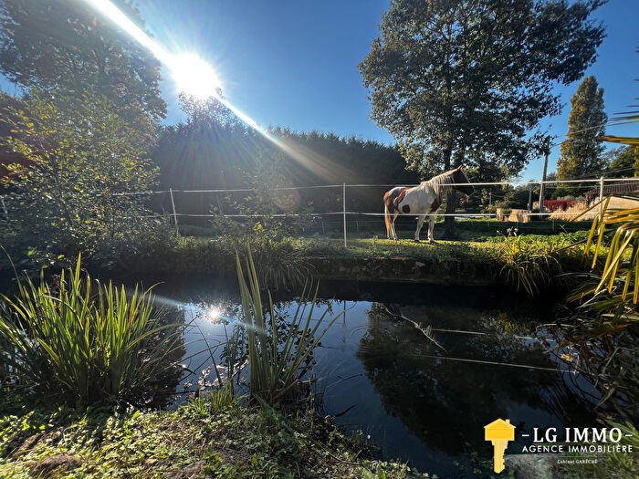Maison à vendre - Mirambeau - 8 pièces - 6 chambres