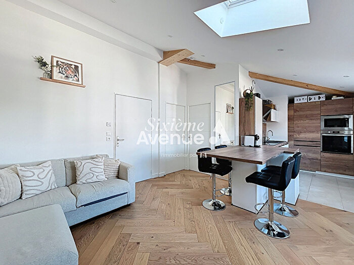 Appartement à vendre - Jonage - 2 pièces - 1 chambre