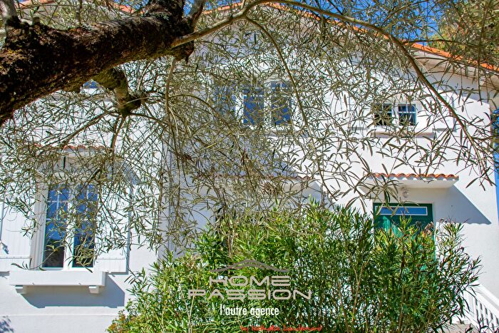 Maison à vendre - Royan, Le Parc, Plage de la Grande-Conche - 8 pièces - 5 chambres