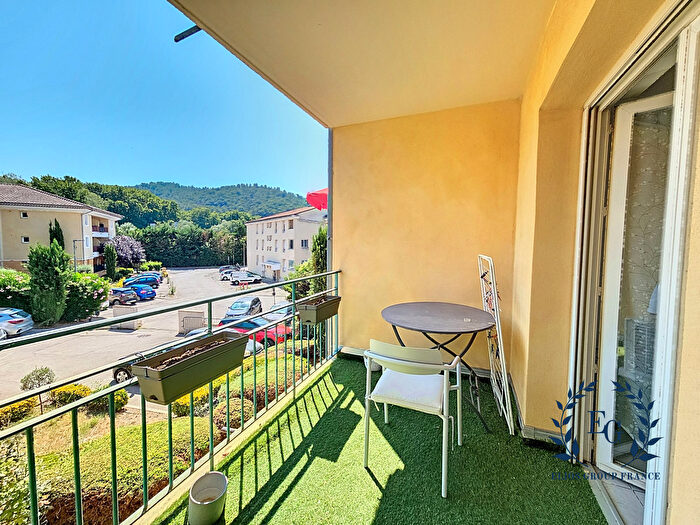 La Destrousse : Appartement 2 pièces à vendre