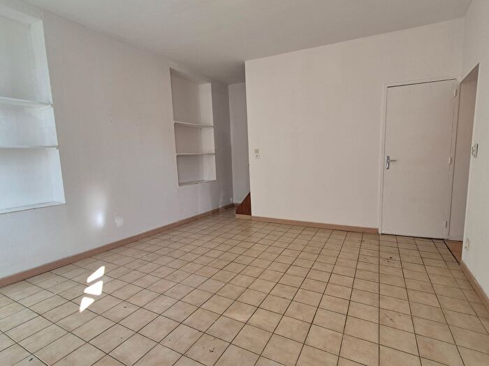 Maison 2 pièces à louer à Avesnes-sur-Helpe