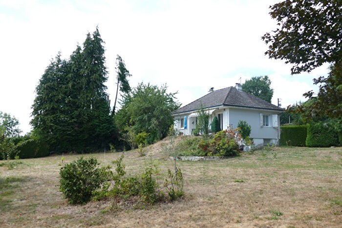 Maison 3 pièces à Calvinet, à vendre