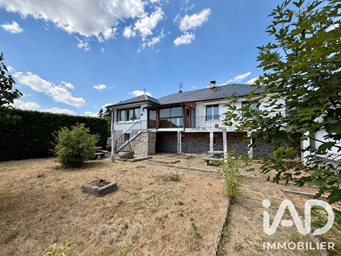 Aumont-Aubrac - Maison 9 pièces à vendre