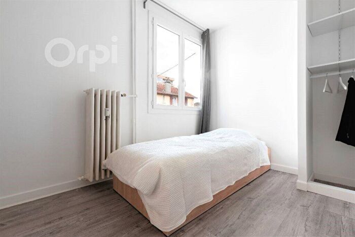 Appartement à louer - Laurier-Les Charmettes, Chambéry - 1 pièce