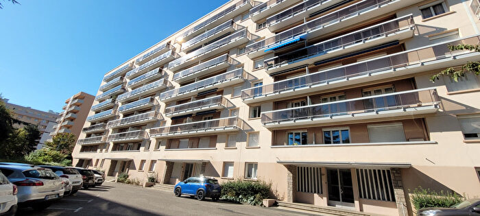 Saint-Étienne, La Terrasse, Bel Air, Bergson, Carnot : Appartement 3 pièces à vendre
