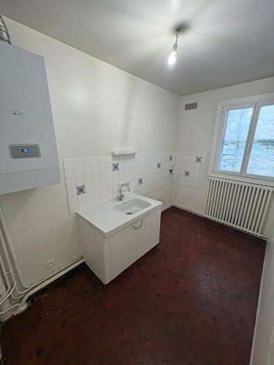 Appartement à louer - Mantes-la-Jolie, Centre-ville - 2 pièces - 1 chambre