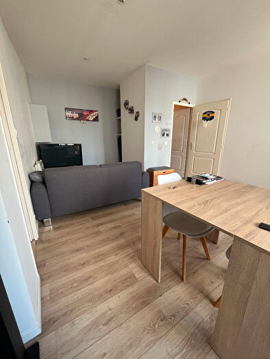 Appartement à vendre - Sainte-Colombe - 3 pièces - 2 chambres