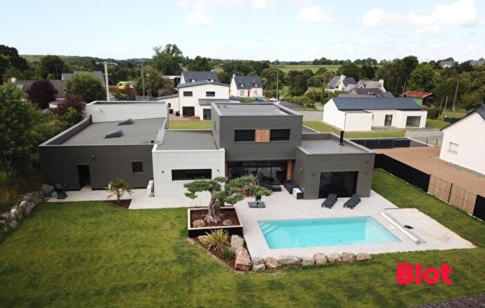 Maison à vendre - Saint-Brice-en-Coglès - 5 pièces - 4 chambres