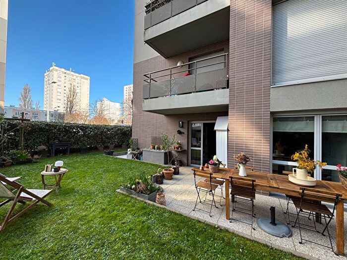 Appartement à vendre - Nanterre, Parc Sud - 5 pièces - 4 chambres