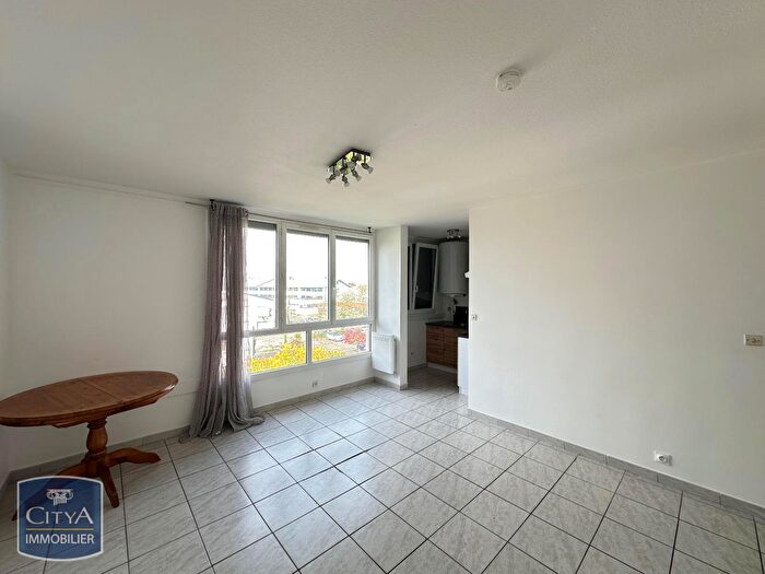 Appartement 1 pièce à Péronnas, à louer