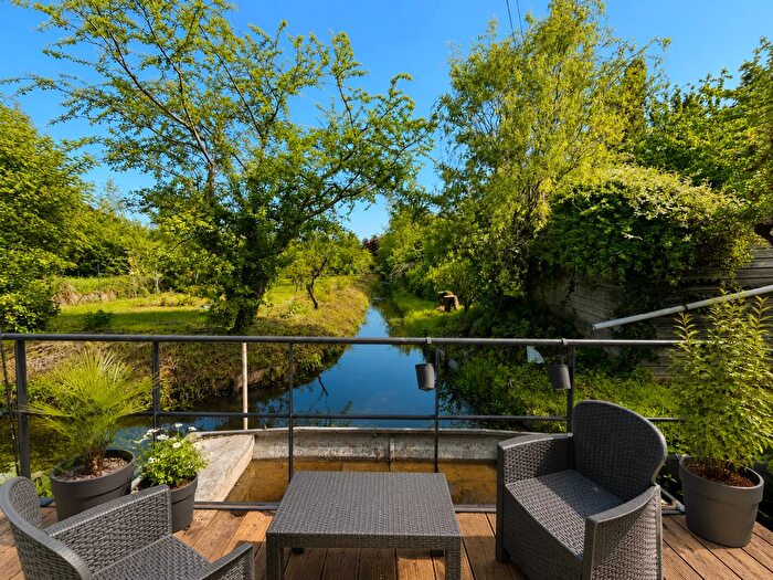 Maison 3 pièces à vendre à Camon