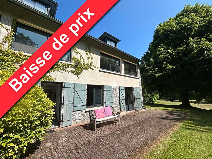 Maison 7 pièces à vendre - Saint-Exupéry-les-Roches